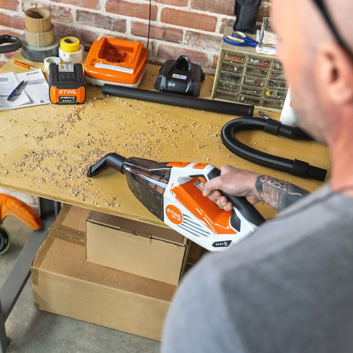 STIHL® SEA 20 Handheld Vacuum Set with AS2 Battery & Charger – Arbor ...
